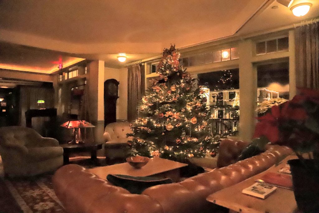 Christmas Lobby - Pitcher Inn